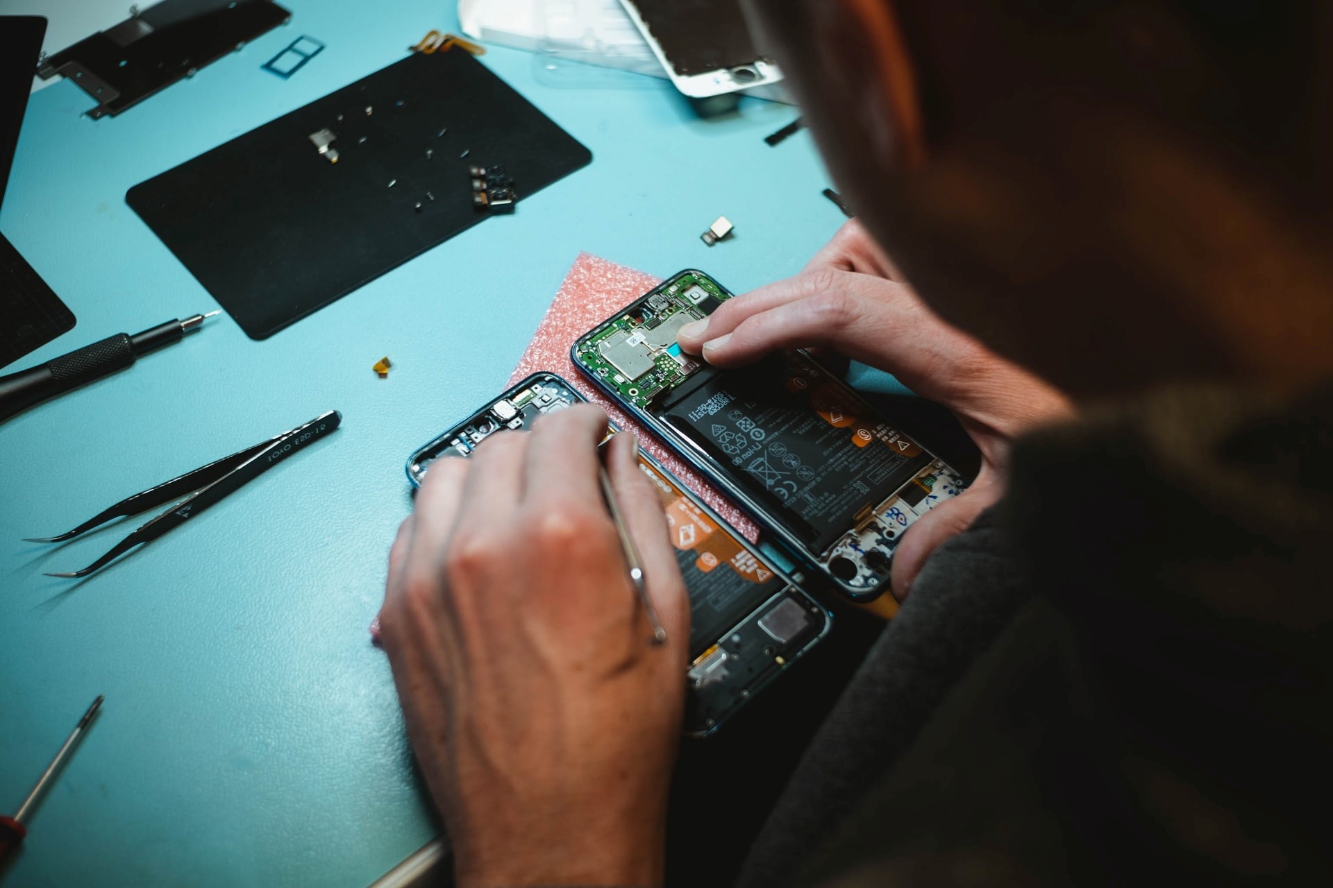 4F COM | Réparation et reconditionnement de smartphones et tablettes